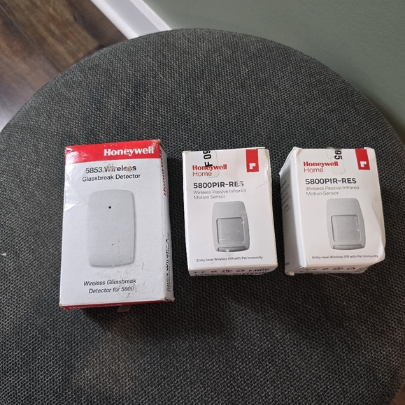 Honeywell | Other | Honeywell Wireless Glassbreak Detector And Motion ...